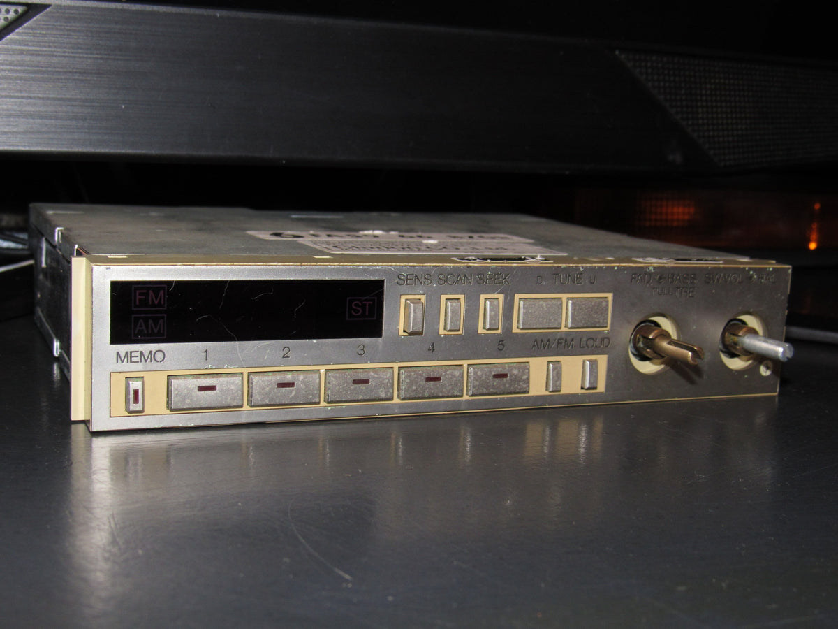 84 85 Mazda RX7 OEM Clarion Stereo Radio AM FM Receiver Unit – Autopart3