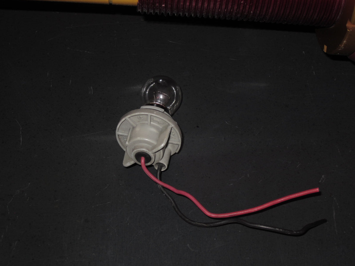 94 95 Nissan Skyline GTS-t R33 OEM Front Turn Signal Light Bulb Socket ...
