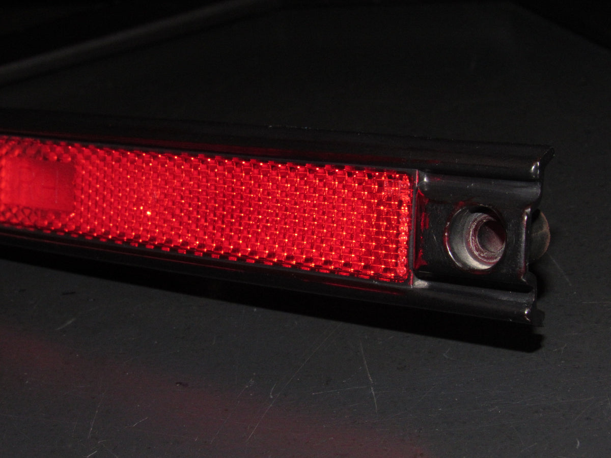 84 85 Pontiac Fiero OEM Rear Side Marker Light Lamp - Right – Autopart3